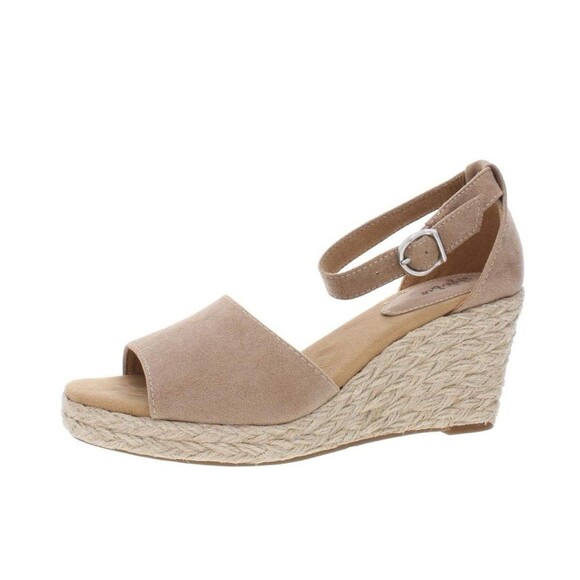 Style & Co. | Shoes | Style Co Womens 9 W Light Taupe Seleeney Wedge ...